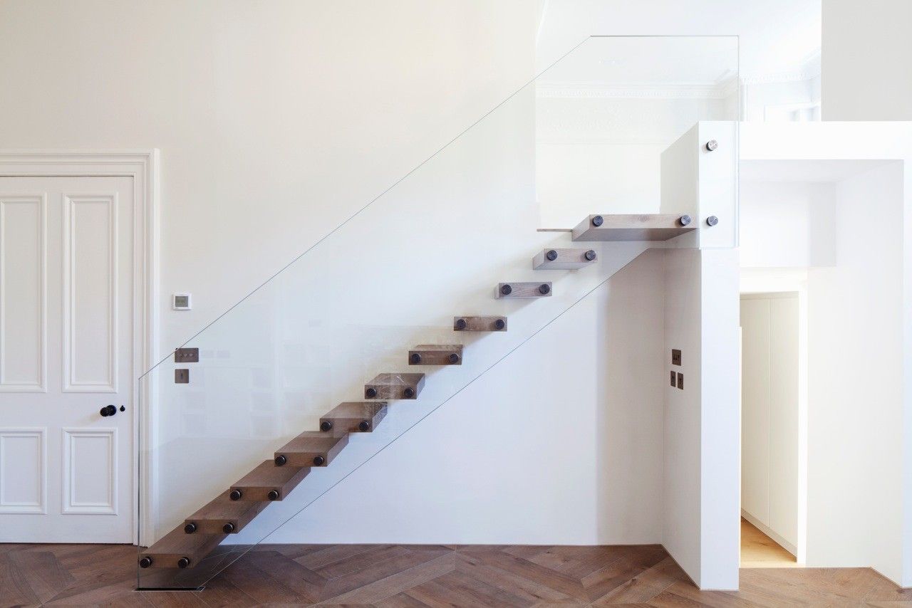 Moderne Treppen vereinen Schlichtheit und Eleganz im Design - Trendomat.com